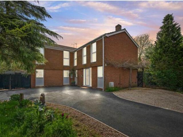 4 Bedroom Detached House For Sale In Leire