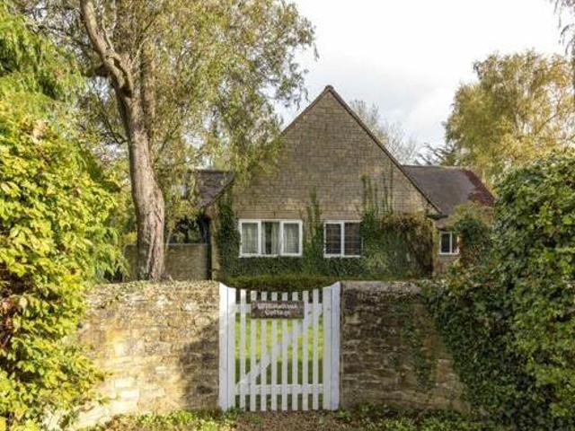 4 Bedroom Detached House For Sale In Little Milton, Oxford