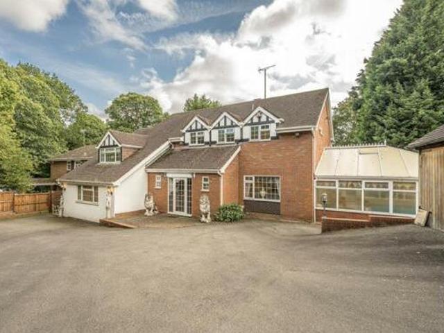 4 Bedroom Detached House For Sale In Little Oaks Drive, Stourbridge