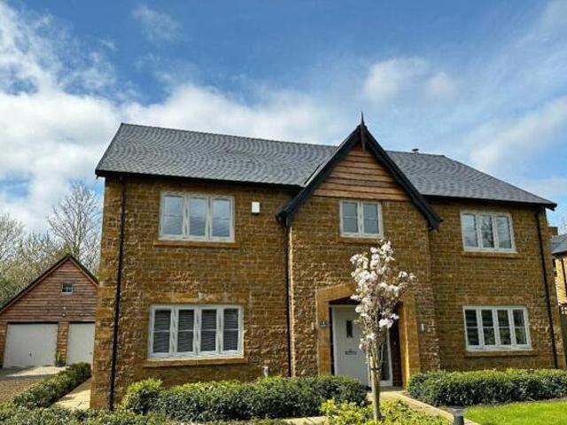 4 Bedroom Detached House For Sale In Little Kineton