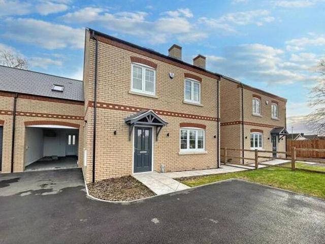 4 Bedroom Detached House For Sale In Little Paxton, St Neots