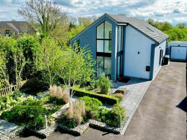 4 Bedroom Detached House For Sale In Little Stukeley