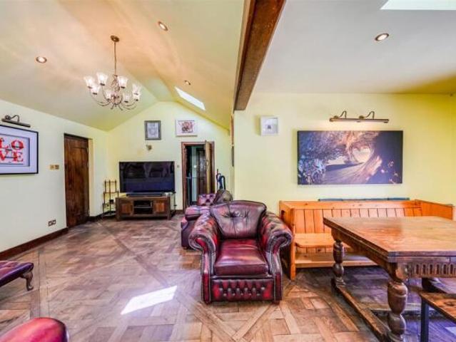 4 bedroom detached house for sale in Little Warley Hall Lane, Little Warley, Brentwood, CM13