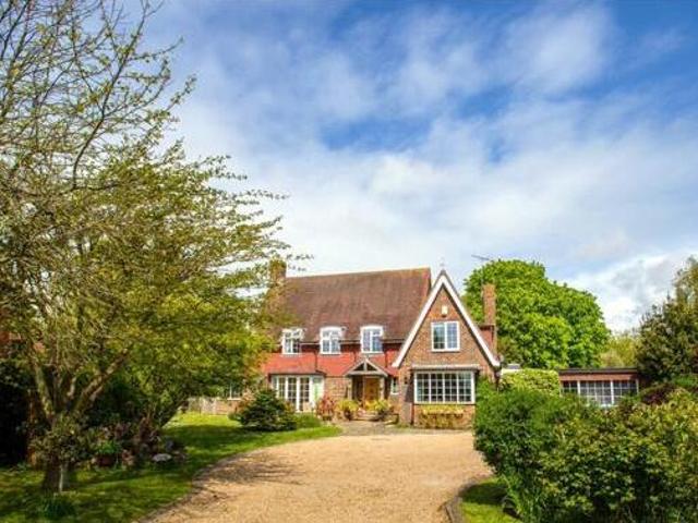 4 Bedroom Detached House For Sale In Littlehampton