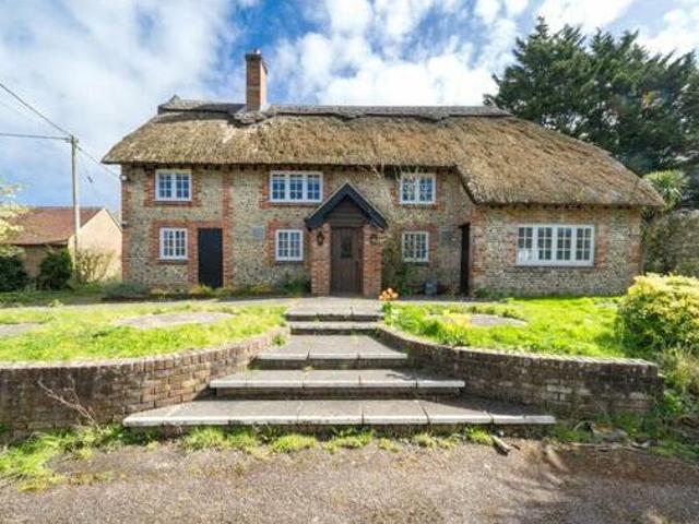 4 Bedroom Detached House For Sale In Littlehampton, West Sussex