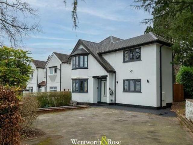 4 Bedroom Detached House For Sale In Lickey, Birmingham