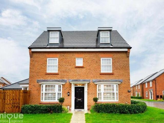 4 Bedroom Detached House For Sale In Lightfoot Green
