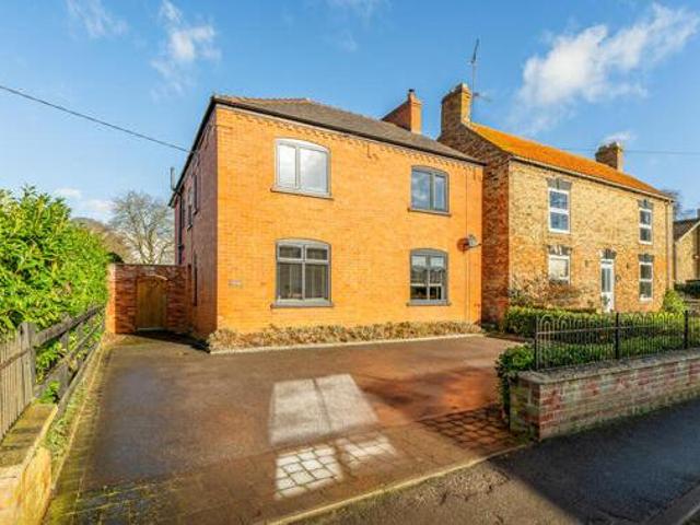 4 Bedroom Detached House For Sale In Lincoln, Lincolnshire