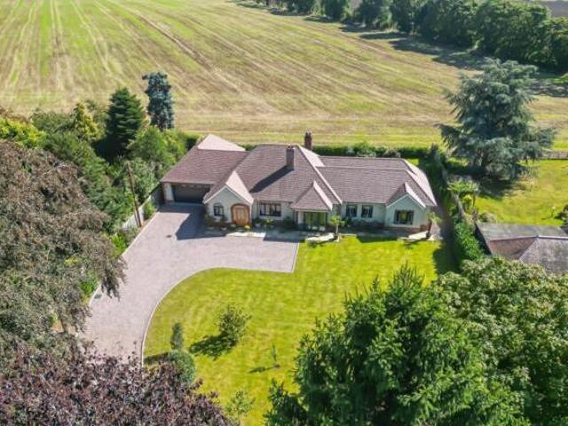 4 Bedroom Detached House For Sale In Lincoln, Lincolnshire