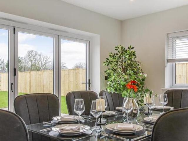 4 Bedroom Detached House For Sale In Lingfield