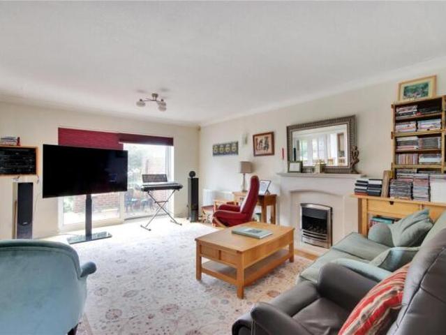 4 bedroom detached house for sale in Linden Chase, Sevenoaks, Kent, TN13