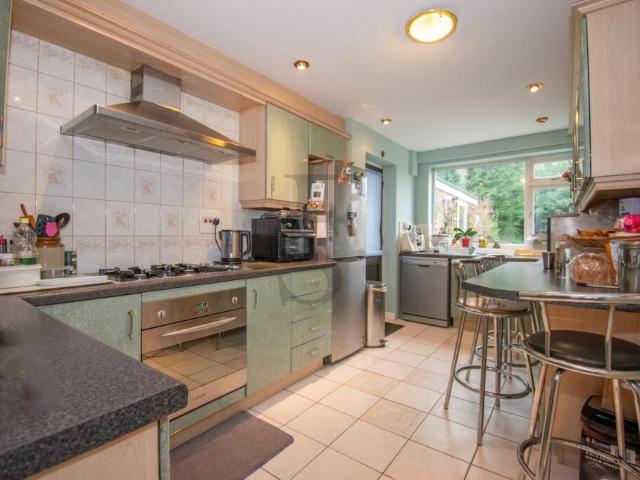 4 bedroom detached house for sale in Lindrick Drive, Evington, LE5