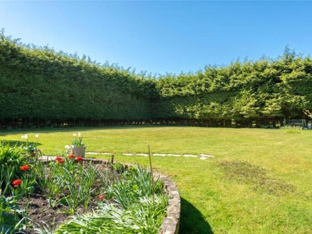 4 bedroom detached house for sale in Linford Lane, Woolstone, Milton Keynes, Buckinghamshire, MK15