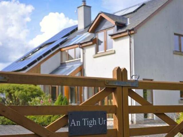 4 Bedroom Detached House For Sale In Lintlaw