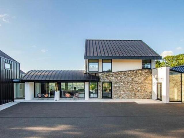 4 Bedroom Detached House For Sale In Llandeilo, Carmarthenshire