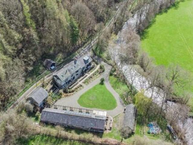 4 Bedroom Detached House For Sale In Llanfair Waterdine