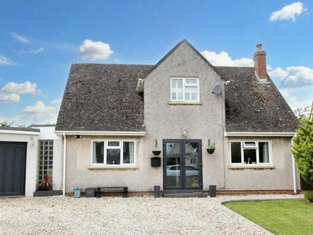 4 Bedroom Detached House For Sale In Llantwit Major