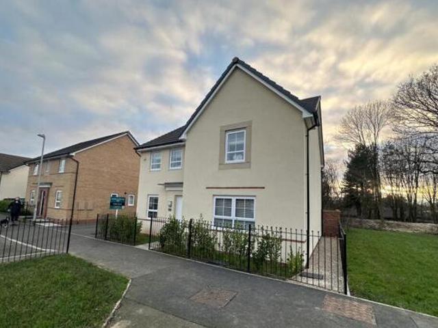 4 Bedroom Detached House For Sale In Llantarnam, Cwmbran