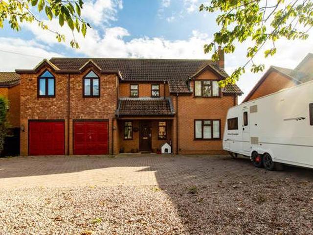 4 bedroom detached house for sale in Lutton Spalding PE12