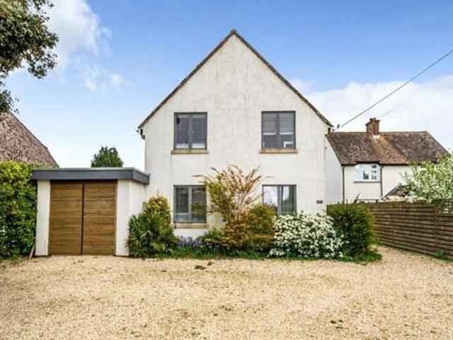 4 Bedroom Detached House For Sale In Lymington, Hampshire