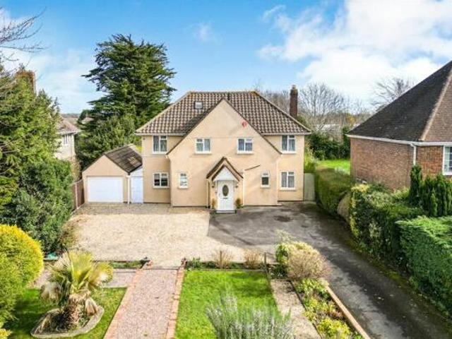 4 Bedroom Detached House For Sale In Lymington, Hampshire