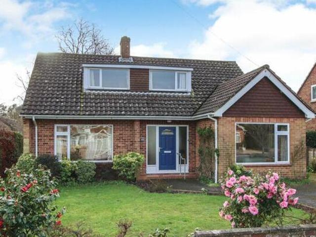 4 Bedroom Detached House For Sale In Lymington, Hampshire