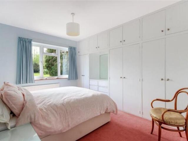 4 bedroom detached house for sale in Lyndhurst Drive, Sevenoaks, Kent, TN13