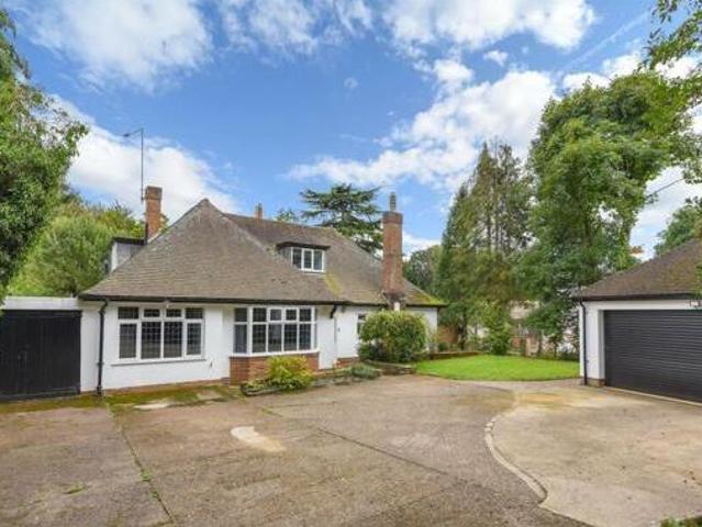 4 Bedroom Detached House For Sale In Moulton
