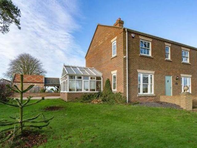 4 Bedroom Detached House For Sale In Moulton Eaugate