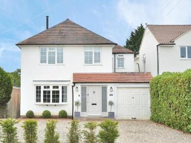 4 Bedroom Detached House For Sale In Moulton, Northampton