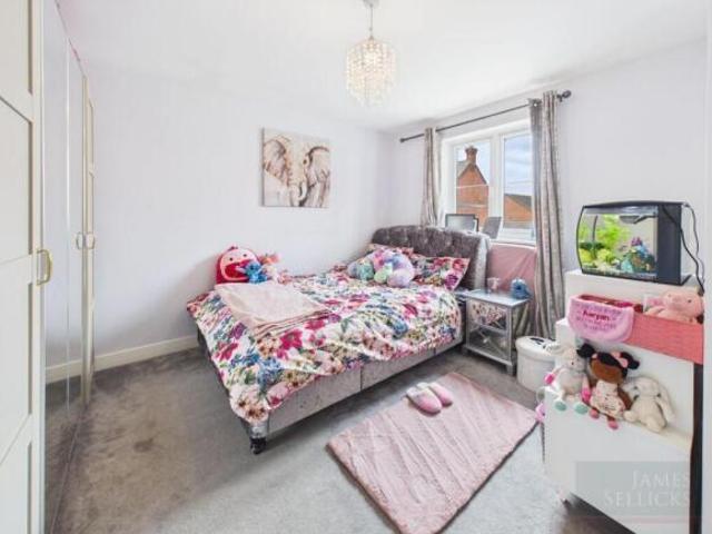 4 bedroom detached house for sale in Mount View Road, Scraptoft, Leicester, LE7