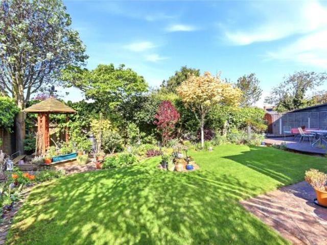 4 bedroom detached house for sale in Moat End, Thorpe Bay, Essex, SS1