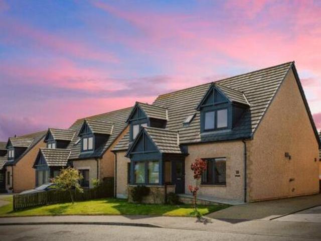 4 Bedroom Detached House For Sale In Montrose, Aberdeenshire