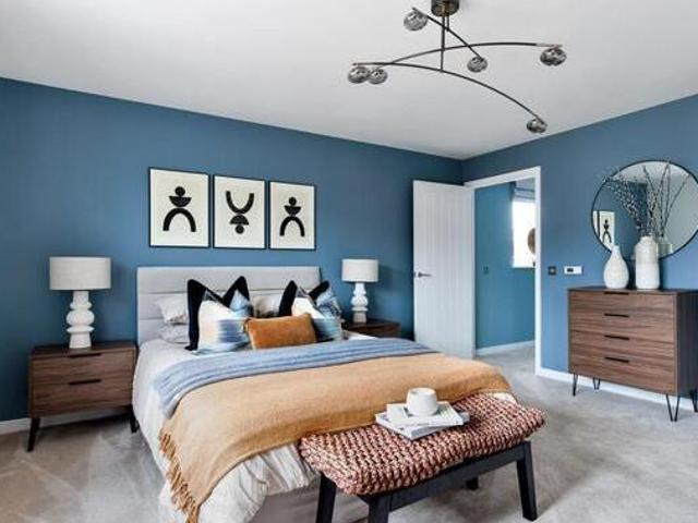 4 Bedroom Detached House For Sale In Moodiesburn