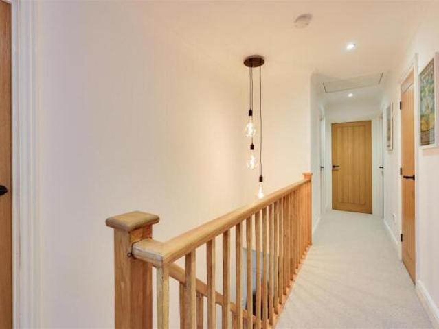 4 bedroom detached house for sale in Moore Close, Cambridge, CB4