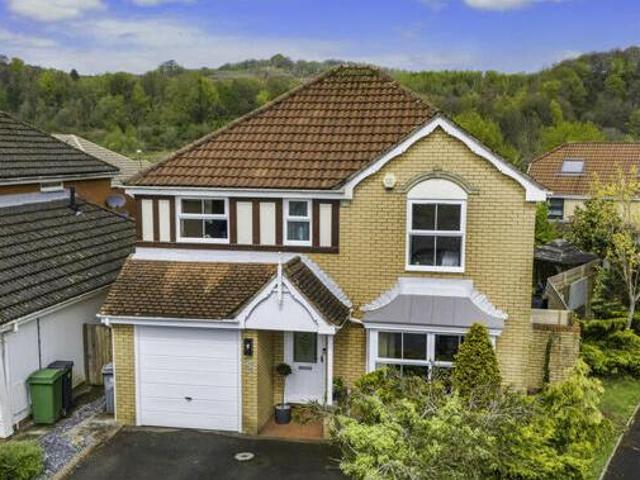 4 Bedroom Detached House For Sale In Morganstown