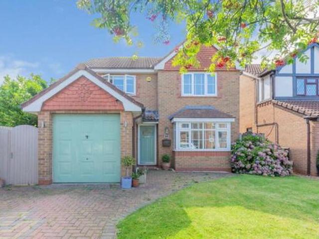 4 Bedroom Detached House For Sale In Moreton