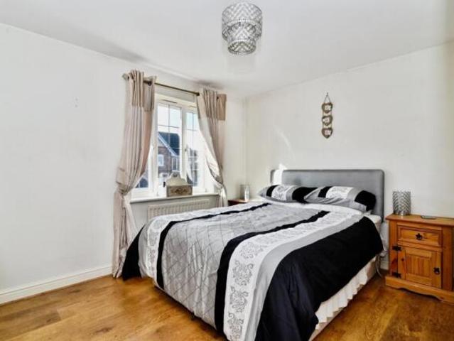 4 bedroom detached house for sale in Morton Gardens, Halfway, Sheffield, S20