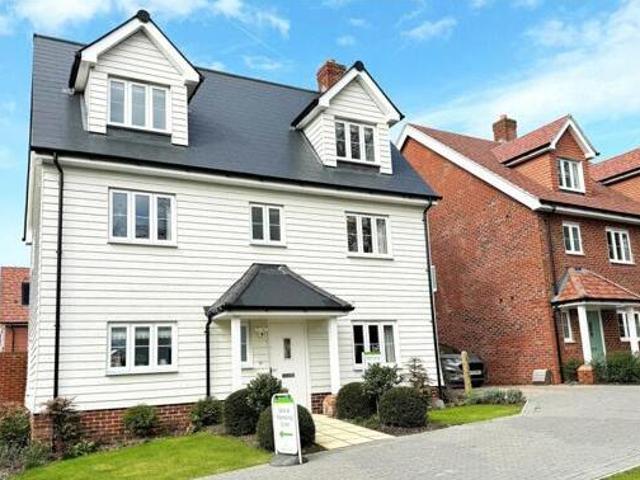 4 Bedroom Detached House For Sale In Mayflower Meadow