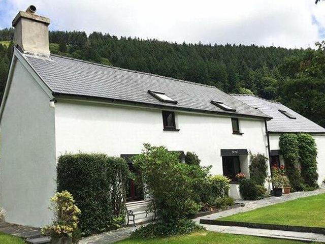 4 Bedroom Detached House For Sale In Machynlleth, Gwynedd