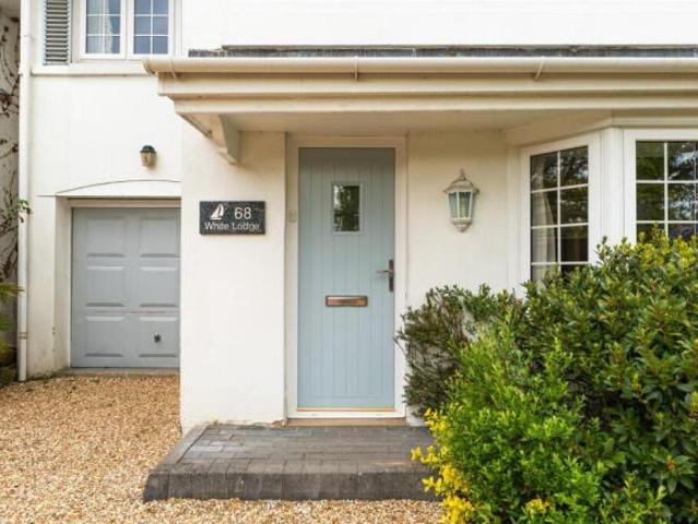 4 bedroom detached house for sale in Magna Road, Bournemouth, BH11