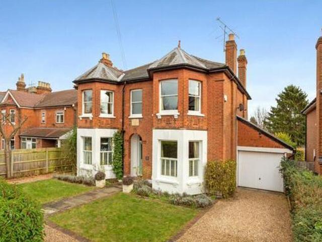 4 Bedroom Detached House For Sale In Maidenhead