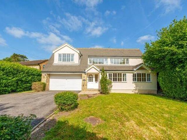 4 Bedroom Detached House For Sale In Maidenhead