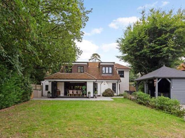 4 Bedroom Detached House For Sale In Maidenhead
