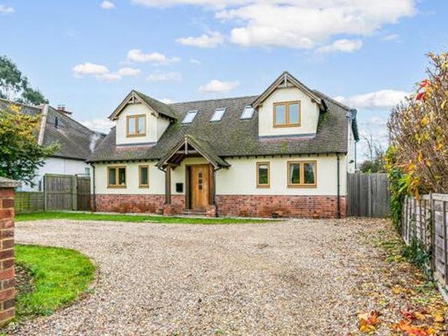 4 Bedroom Detached House For Sale In Maidenhead