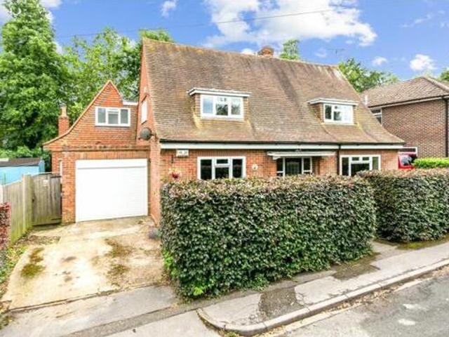 4 Bedroom Detached House For Sale In Maidenhead