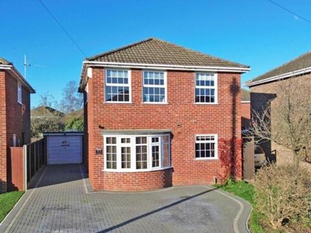 4 Bedroom Detached House For Sale In Maidenhead, Berkshire