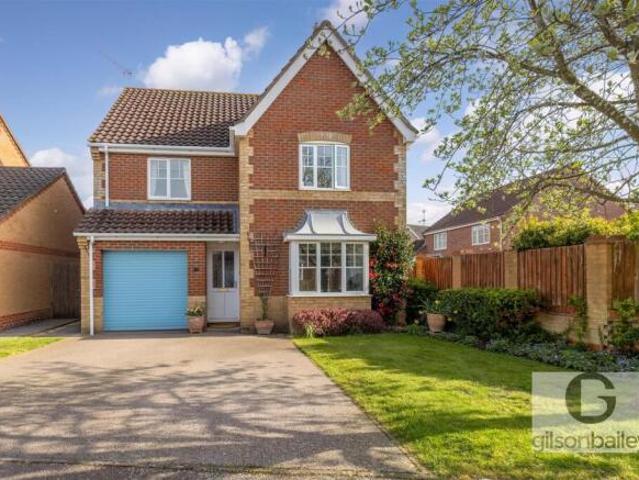 4 bedroom detached house for sale in Maidens Close, Dussindale, NR7