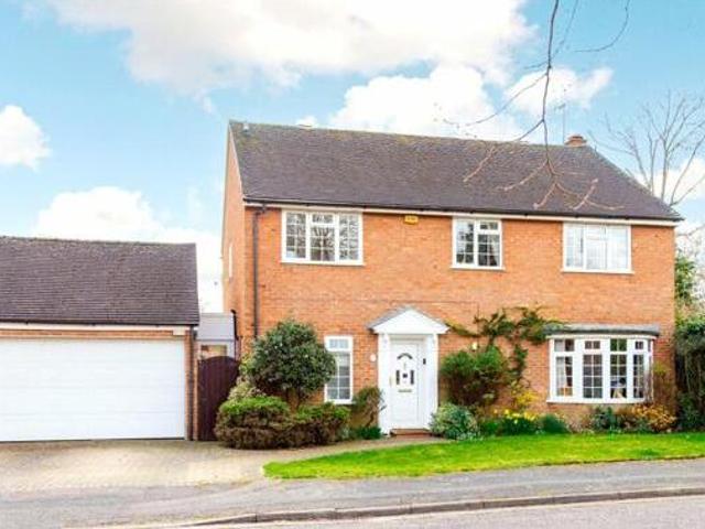 4 Bedroom Detached House For Sale In Maids Moreton, Buckinghamshire