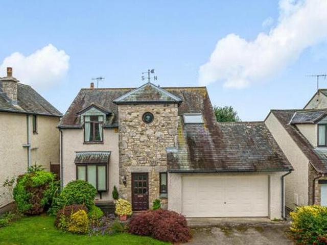 4 Bedroom Detached House For Sale In Main Street, Burton